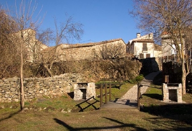 6 Casas Rurales en La Serna Del Monte desde 25€ | CasasRurales.net